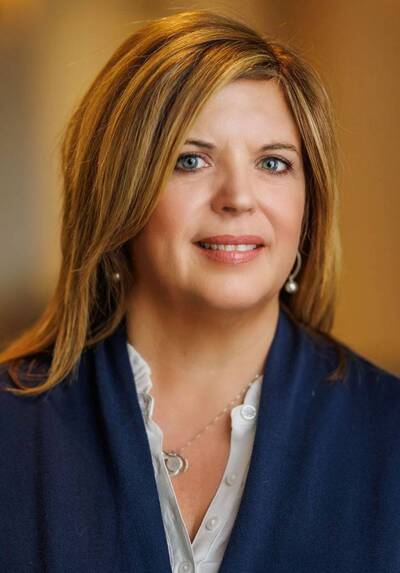 Michelle Everett Lacay - South Bend, IN - Cressy & Everett Real Estate